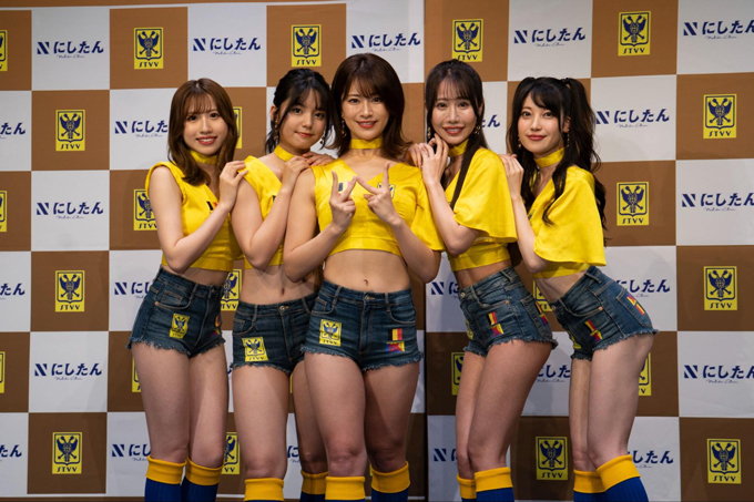 人気レースクイーン、現役アイドルらで結成！ 才能と個性が溢れる『3代目シントトロイデンガールズ』お披露目 (2024年7月3日) - エキサイトニュース