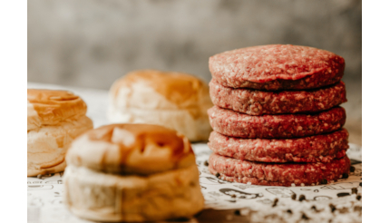 中学生YouTuberグループが大バズり！ 芸能人の間でも話題の「ひき肉です」とは？ (2024年2月2日) - エキサイトニュース