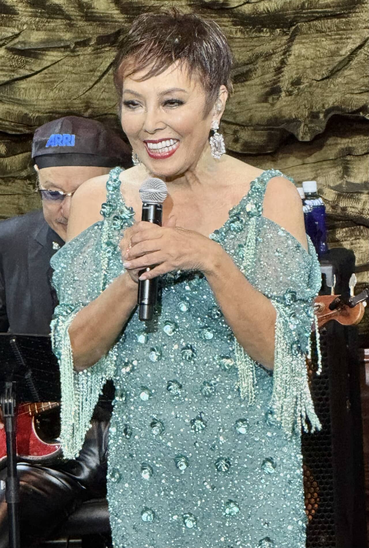 池畑慎之介、祝10回記念OZIBAライブに豪華な観客！“番長”“ミスターフルスイング”の姿が！ (2025年11月28日) - エキサイトニュース