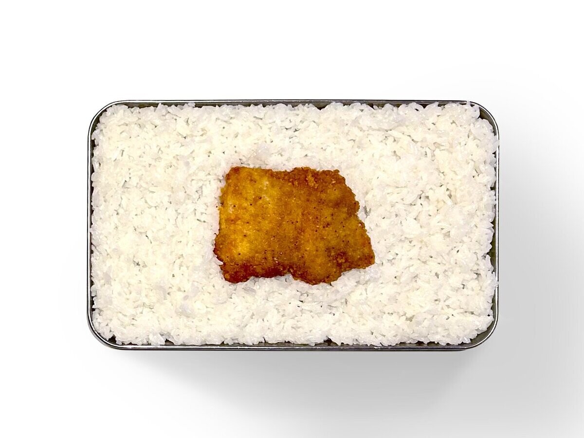 【斬新】ファミマ公式が提案する「ファミチキ」のおすすめな食べ方とは? -「そうはならんやろ」「でもいけると思う」「絶対うまい」とXで7.1万 ...