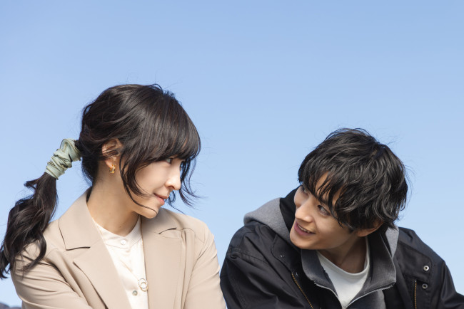 『魔物』第3話 “あやめ”麻生久美子＆“凍也”塩野瑛久、許されない愛に深くのめりこんでいく (2025年5月2日) - エキサイトニュース