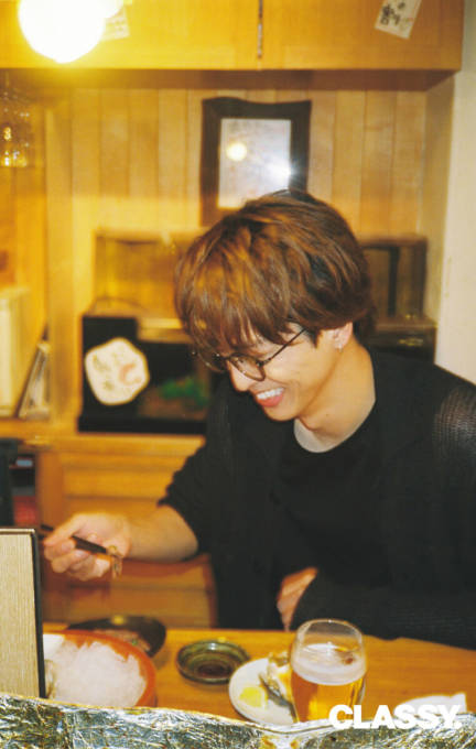 “timelesz加入で話題”寺西拓人、彼女目線なデート風SHOTで『CLASSY.』に初登場 (2025年2月25日) - エキサイトニュース