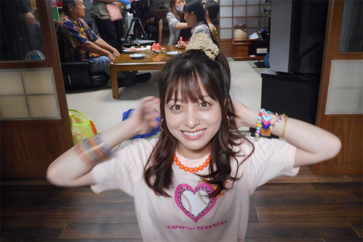 橋本環奈、“ギャル度”の変化が楽しめる『おむすび』オフショット公開「可愛いが爆発してる」 (2024年11月20日) - エキサイトニュース