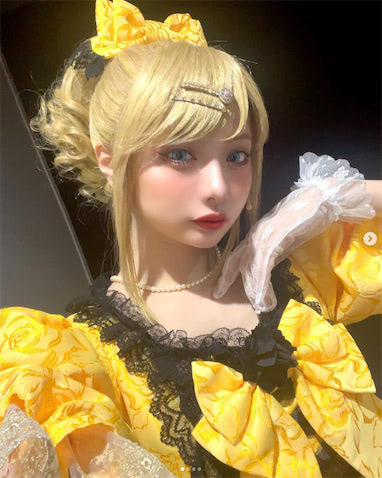 ZOC藍染カレン、ミュージカル『悪ノ娘』オフショット公開「とても綺麗で大好きです」 (2024年3月20日) - エキサイトニュース