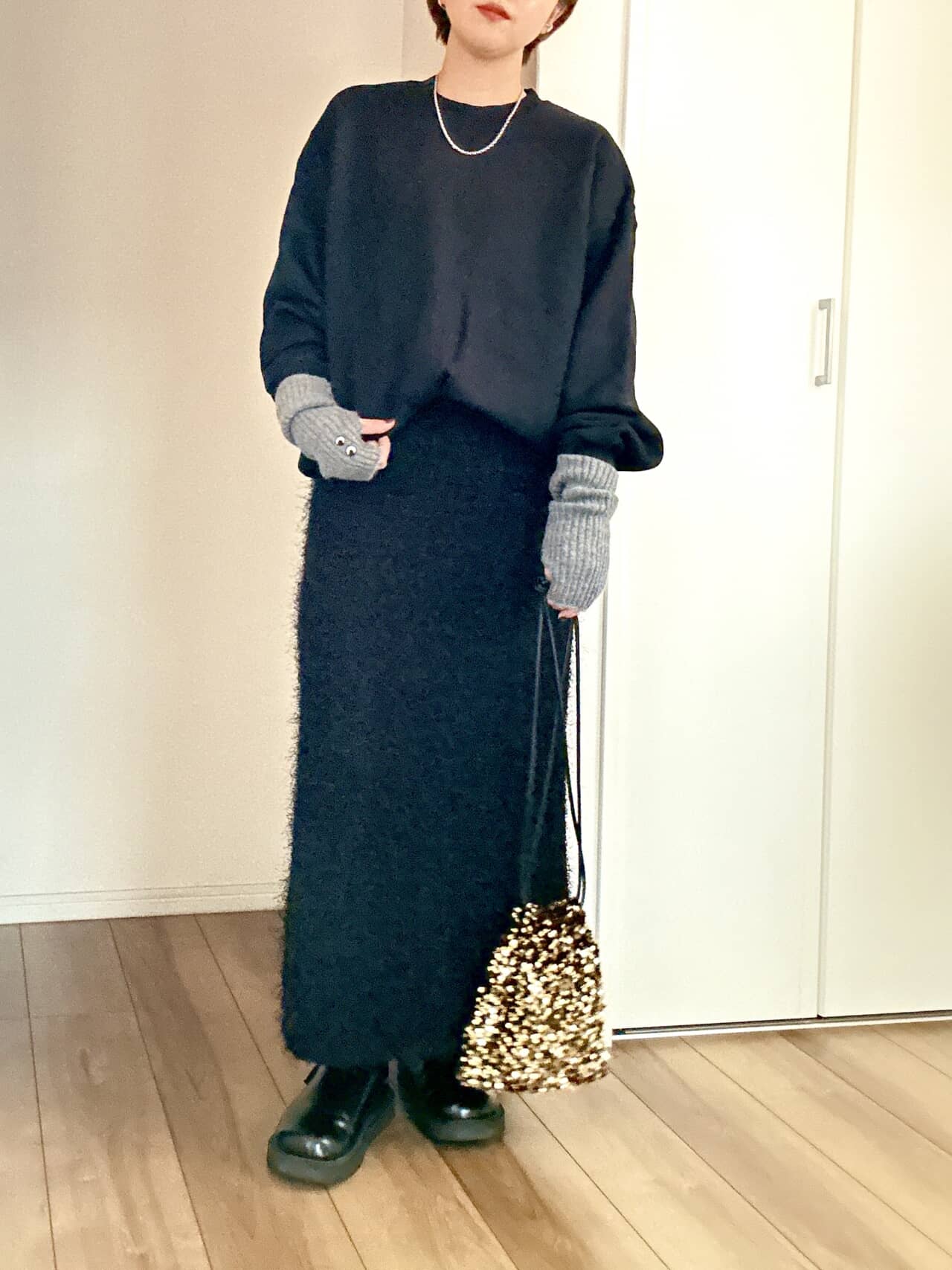 プラスワンでおしゃれ感UP。防寒性バッチリ【ユニクロ】“アームウォーマー”＆“ヒートテックソックス” (2024年12月8日) - エキサイトニュース