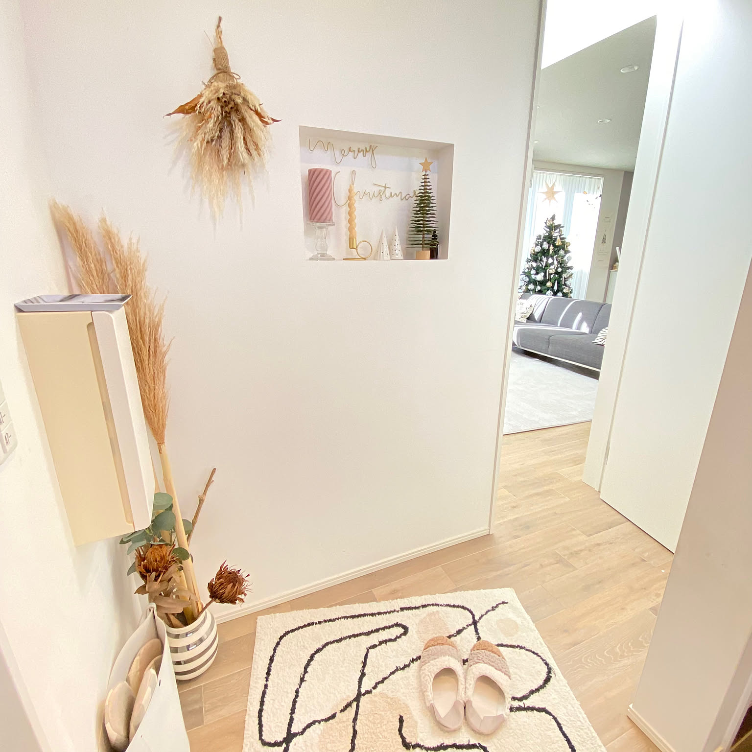 【RoomClipが選んだ厳選3選】「ルームシューズ」がテーマの素敵な投稿実例 (2024年11月5日) - エキサイトニュース