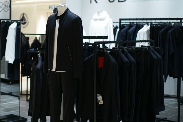 「MOVB（モーヴ）」の期間限定ポップアップストアがGINZA SIXで開催 (2022年11月3日) - エキサイトニュース