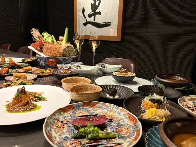 西麻布のイノベーティブ中華「蓮」に、旬の味覚をたっぷり味わえる新感覚のコースが登場 (2025年6月27日) - エキサイトニュース