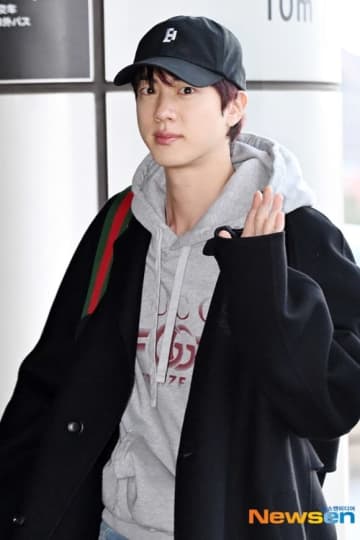 【PHOTO】BTS ジン、NHK「Venue101」収録のため日本へ…輝く瞳に視線釘付け（動画あり） (2024年11月26日) - エキサイトニュース