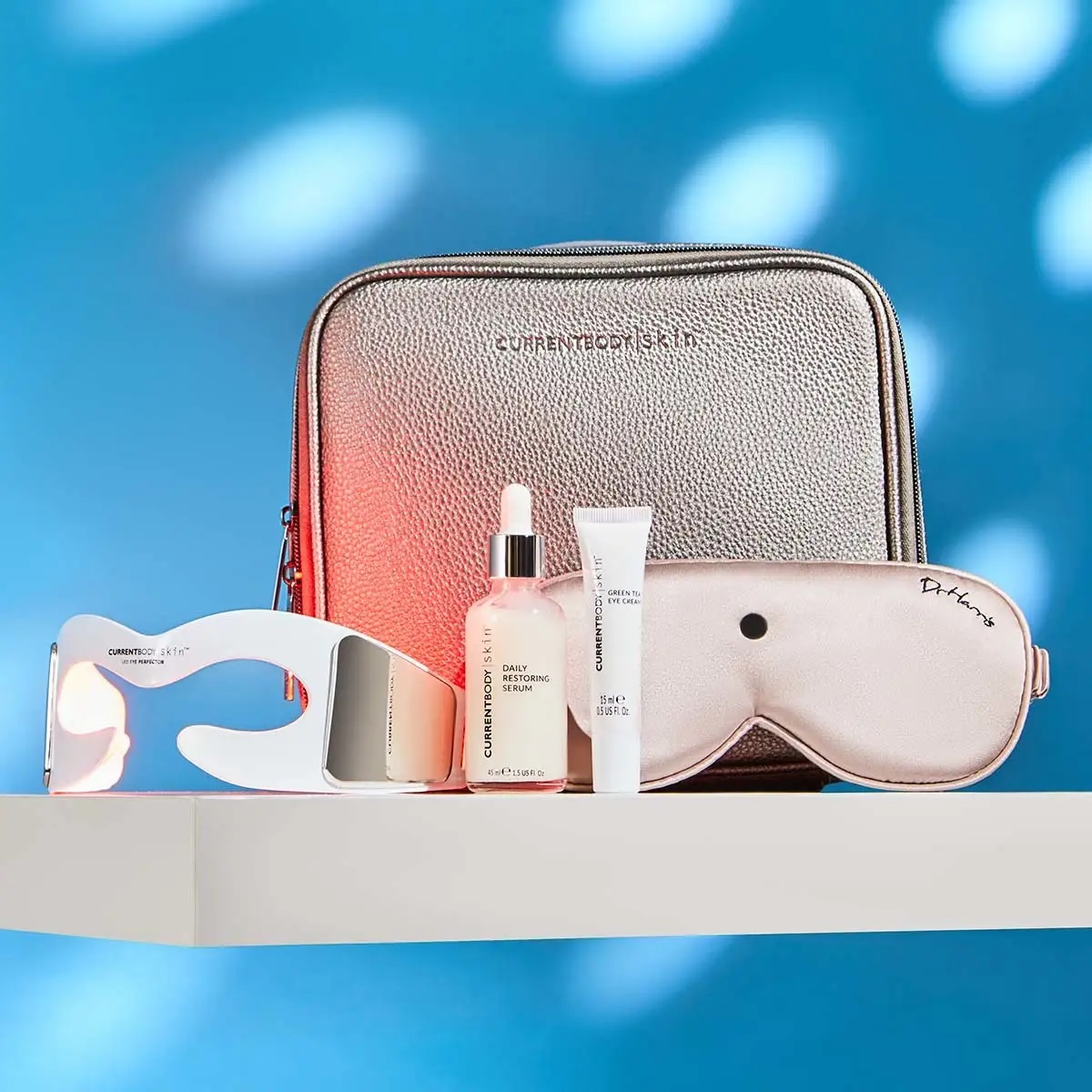 旅先でもLED美容、Wayne Gossのトラベルコレクション (2022年7月26日) - エキサイトニュース