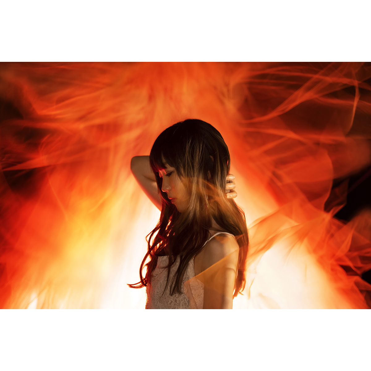 Aimer、ニューアルバム『Walpurgis』収録の新曲「cold rain」と、TVアニメ『魔道祖師』とのコラボレーション・ミュージック ...