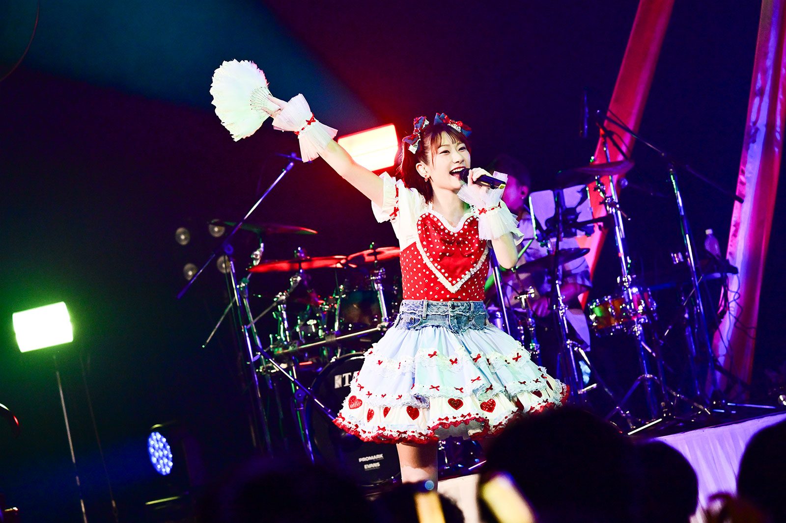 多彩で豊かな表現が、次々と心揺さぶる充実のステージ！岡咲美保“Miho Okasaki 3rd LIVE 2025 ～ハートシェイキング ...