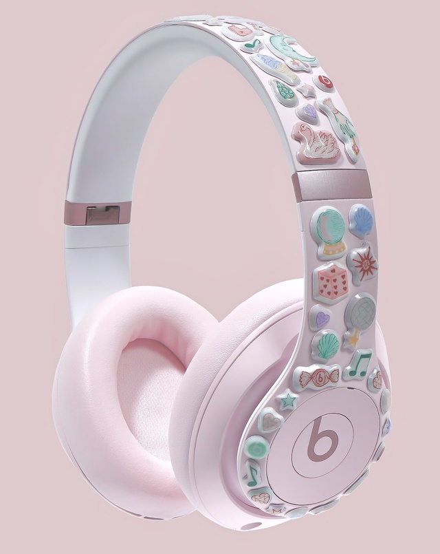 Beats、Tanu Vasuとコラボした「Beats Studio Pro Tanu Vasu Special Edition」を ...