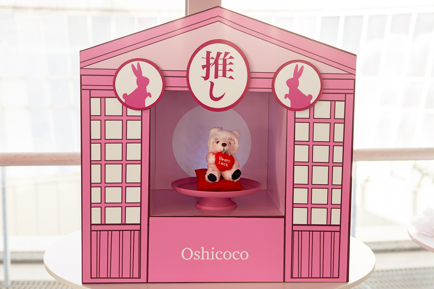 「Oshicoco」大阪・梅田に推し布教神社が登場！アクスタやぬいと撮影できる (2024年1月23日) - エキサイトニュース