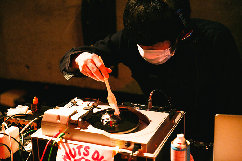 その場でレコードを削るnull records。ニッチなサービスに潜む普遍の価値 (2021年1月8日) - エキサイトニュース