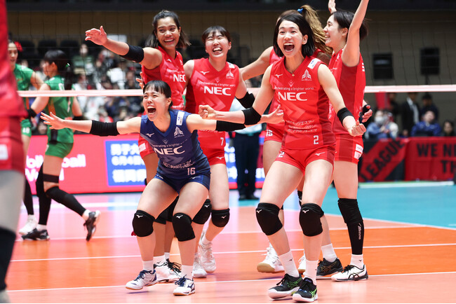 【バレー/Vリーグ】V1男子・東京GBがホームの大観衆の中2連勝！V1女子・NECが無敗のJTを下し初の連覇達成！ (2024年3月4日) - エキサイトニュース