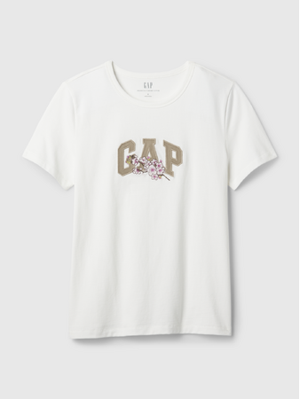 Gap、桜モチーフのロゴスウェットやTシャツなどが並ぶSAKURAコレクションが日本限定で発売 (2024年1月22日) - エキサイトニュース