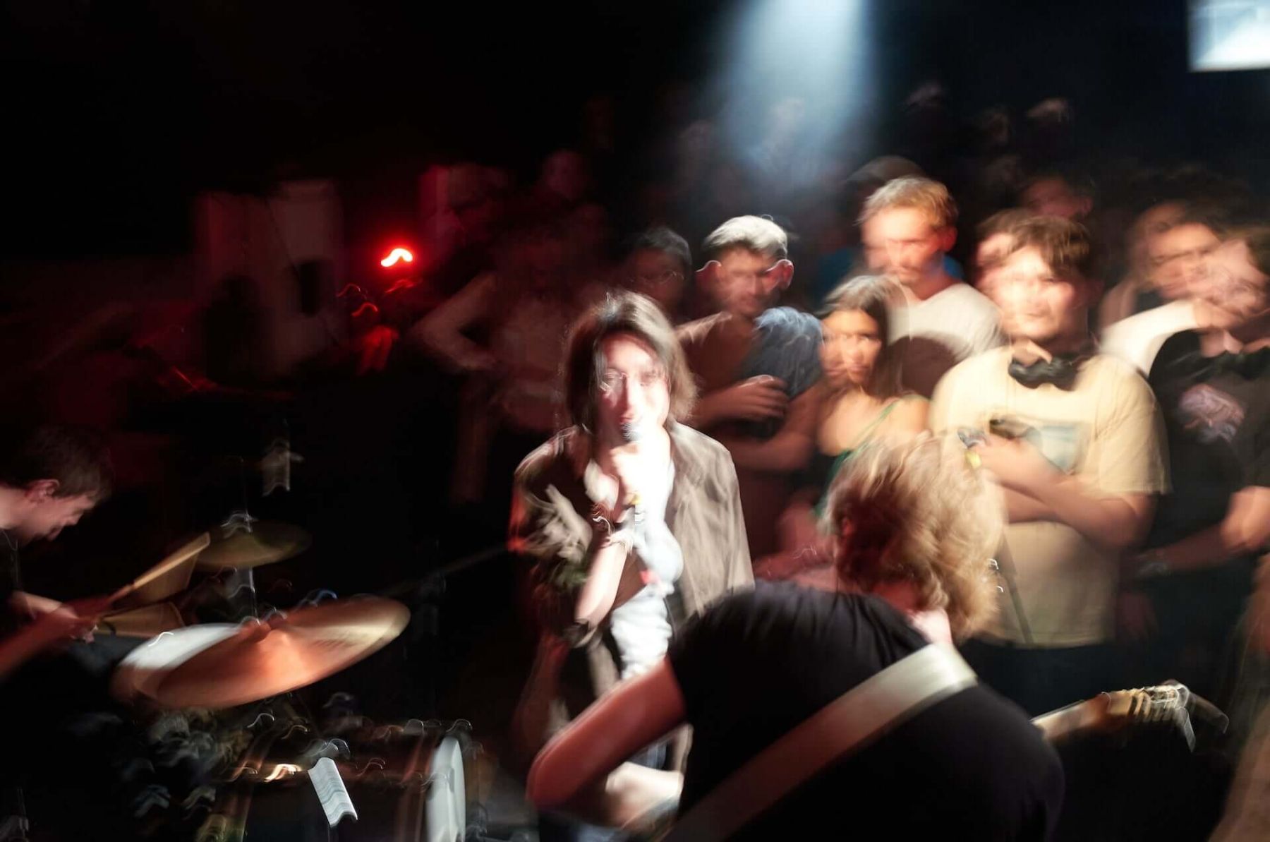 絶えず伸縮を繰り返しながら、あらゆる音楽は進化を続ける──Still House Plantsへの11の質問、その回答 (2024年9月17日 ...