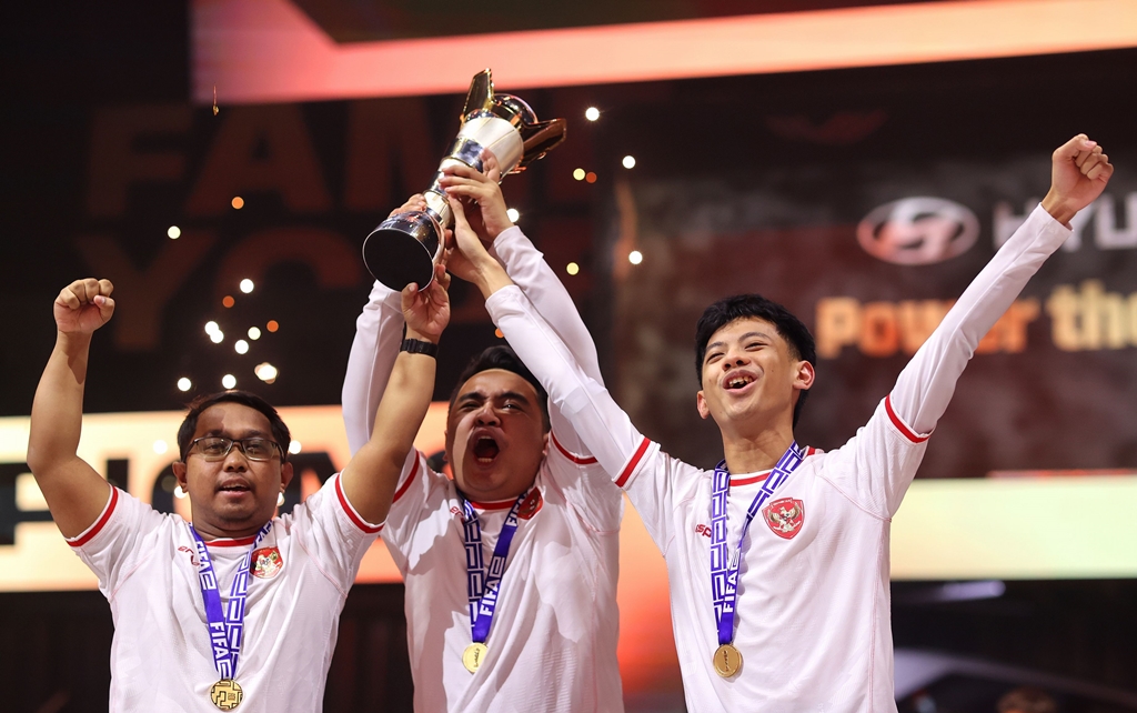 日本製ゲームで初開催の「FIFAe World Cup」、優勝は東南アジア勢！タイとインドネシアが世界の頂点に (2024年12月26日) - エキサイトニュース