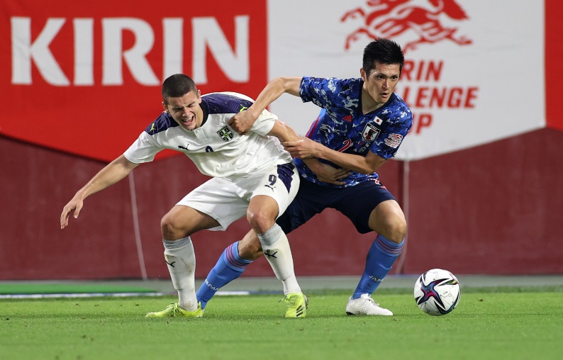 35歳吉田麻也を「先生」と呼ぶLAギャラクシーの若手FW、実はチェスの腕前が世界レベルだった (2024年3月5日) - エキサイトニュース