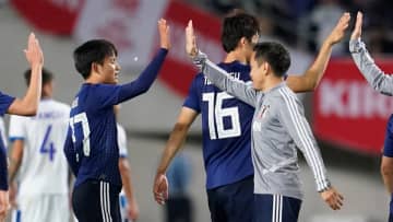 37歳長友佑都、久保建英に「お前、しばくぞ」 ブラボーいじりに日本代表選手たち爆笑！ (2024年3月26日) - エキサイトニュース