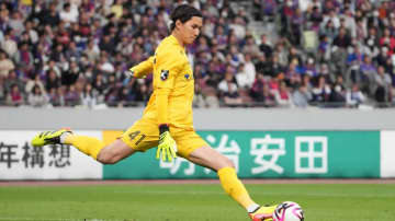 FC東京GK野澤大志ブランドン、天才パサーだった小野伸二が足元に驚嘆！「この距離をグラウンダーで出せますか」 (2024年8月21日) - エキサイトニュース