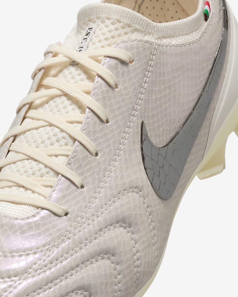 NIKEから“質感最強”のサッカースパイクが登場！新作ラグジュアリーモデルは8月1日に実店舗でも発売 (2025年7月31日) - エキサイトニュース