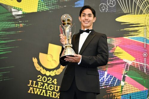 二冠制覇にMVP受賞 神戸FW武藤嘉紀の原動力「彼らの行動を見て奮い立っている」 (2024年12月10日) - エキサイトニュース