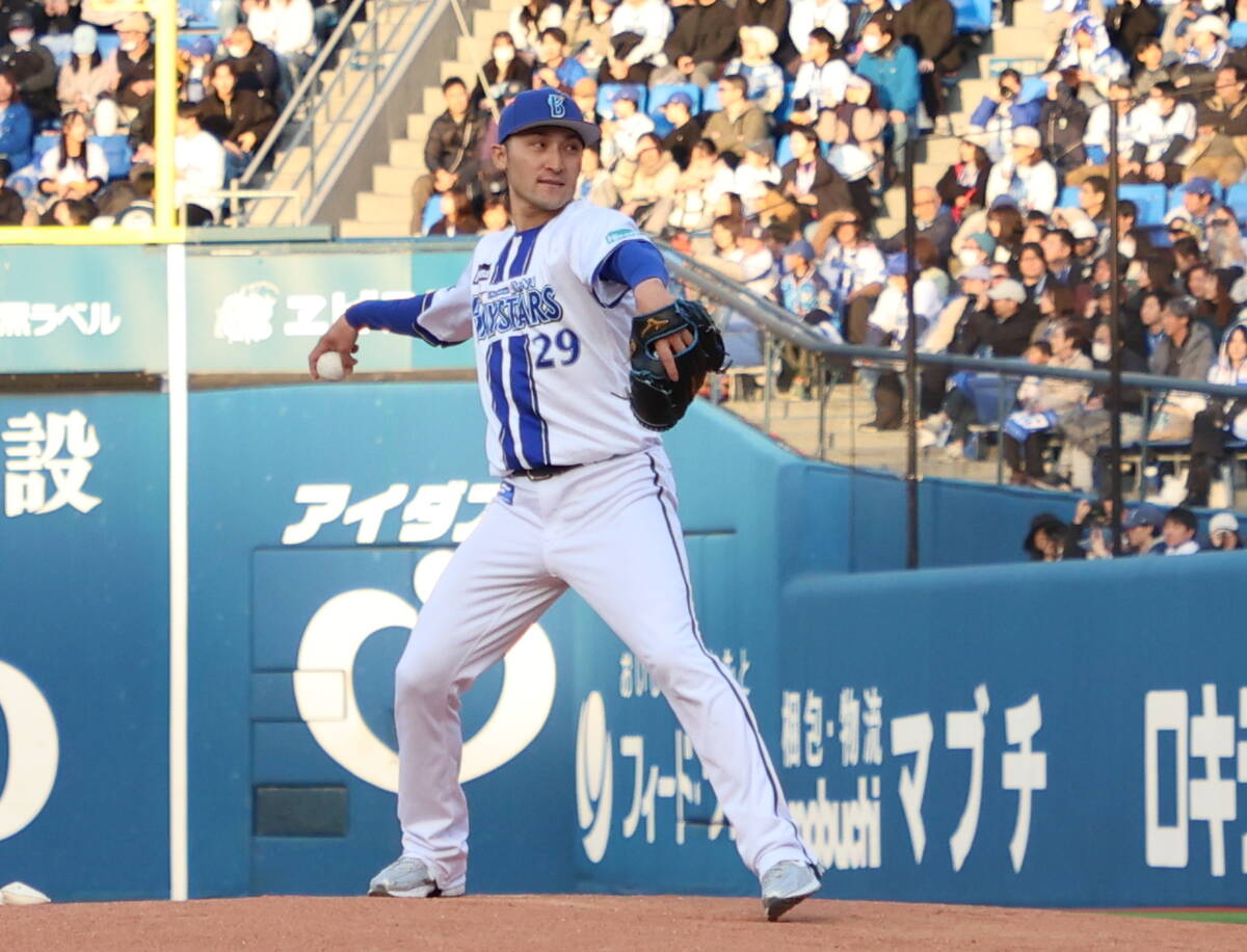 【DeNA】海外FA行使で楽天移籍の伊藤光が最後のファンフェス参加「頑張っていい姿を見せられるように」 (2025年11月23日) - エキサイトニュース