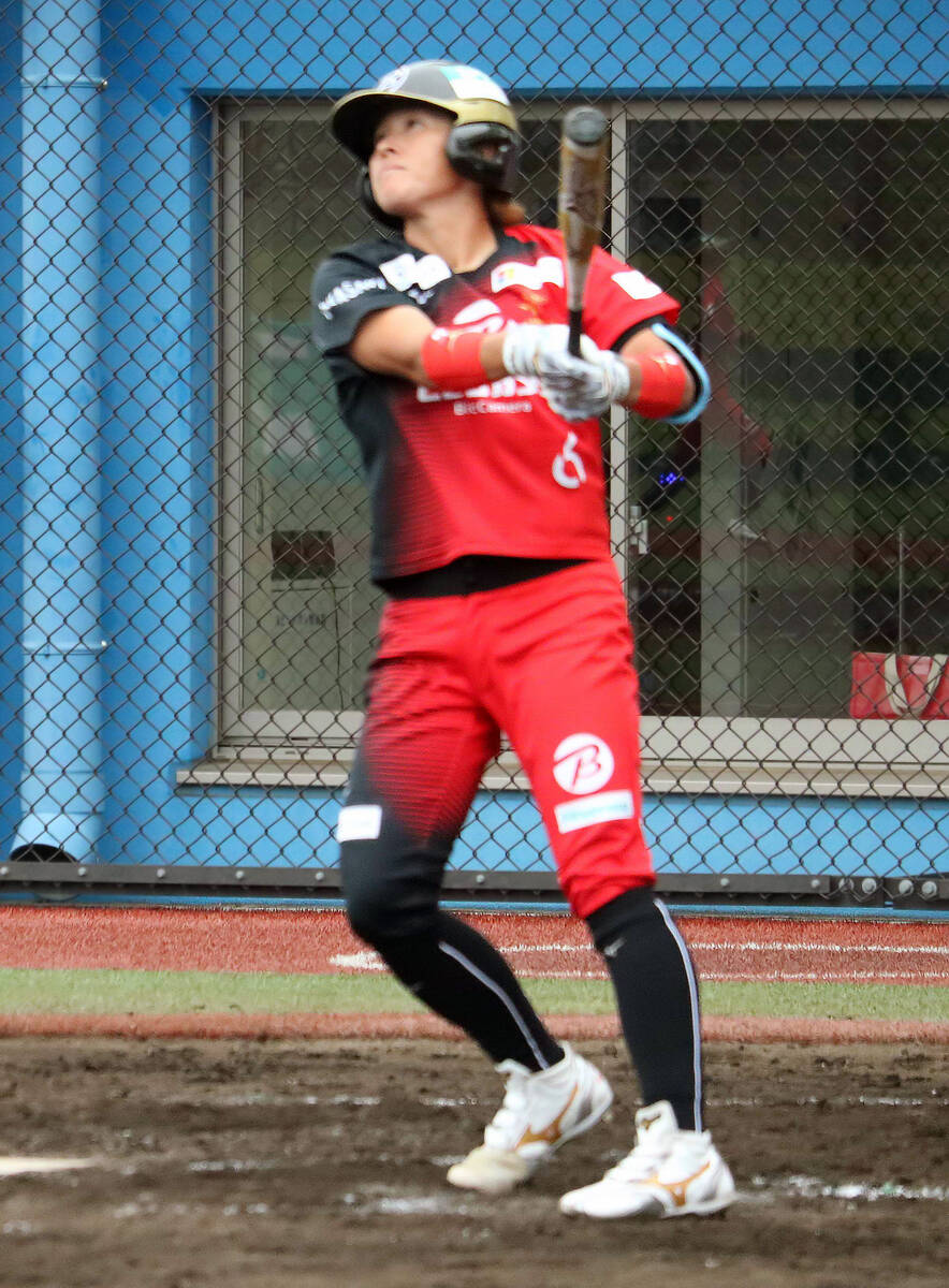 【ソフトボール】東京五輪金・藤田倭「完璧です」とうなづく満塁弾 “女イチロー・山田恵里”超え、歴代1位通算221打点 ビックカメラ高崎が連敗 ...