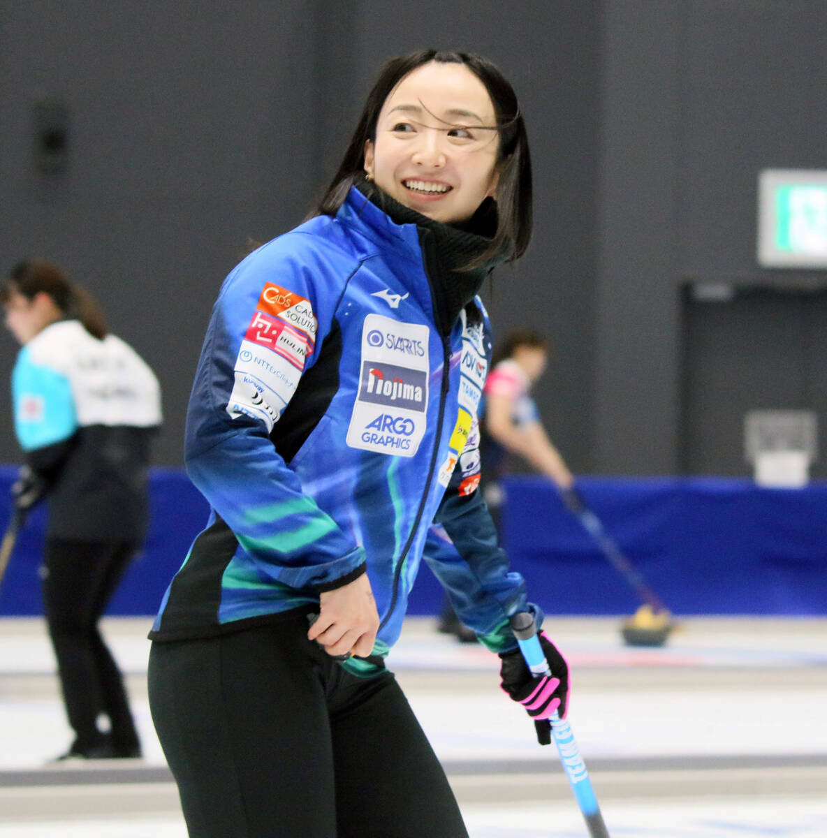 【カーリング】藤沢五月、新加入・小穴桃里と息ぴったり「チームにフィットしてくれている」…日本選手権第1日、ロコソラーレが快勝発進 ...