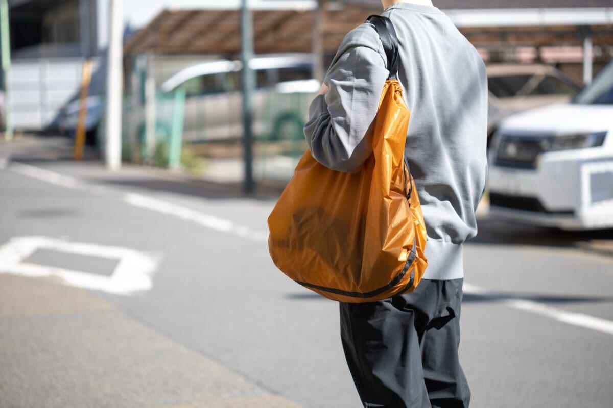 【旅行や買い物にも便利】軽くて強い生地を使ったバックパックトート＆シューズバッグ｜LIFEWORKPRODUCTS (2025年5月9日) - エキサイトニュース