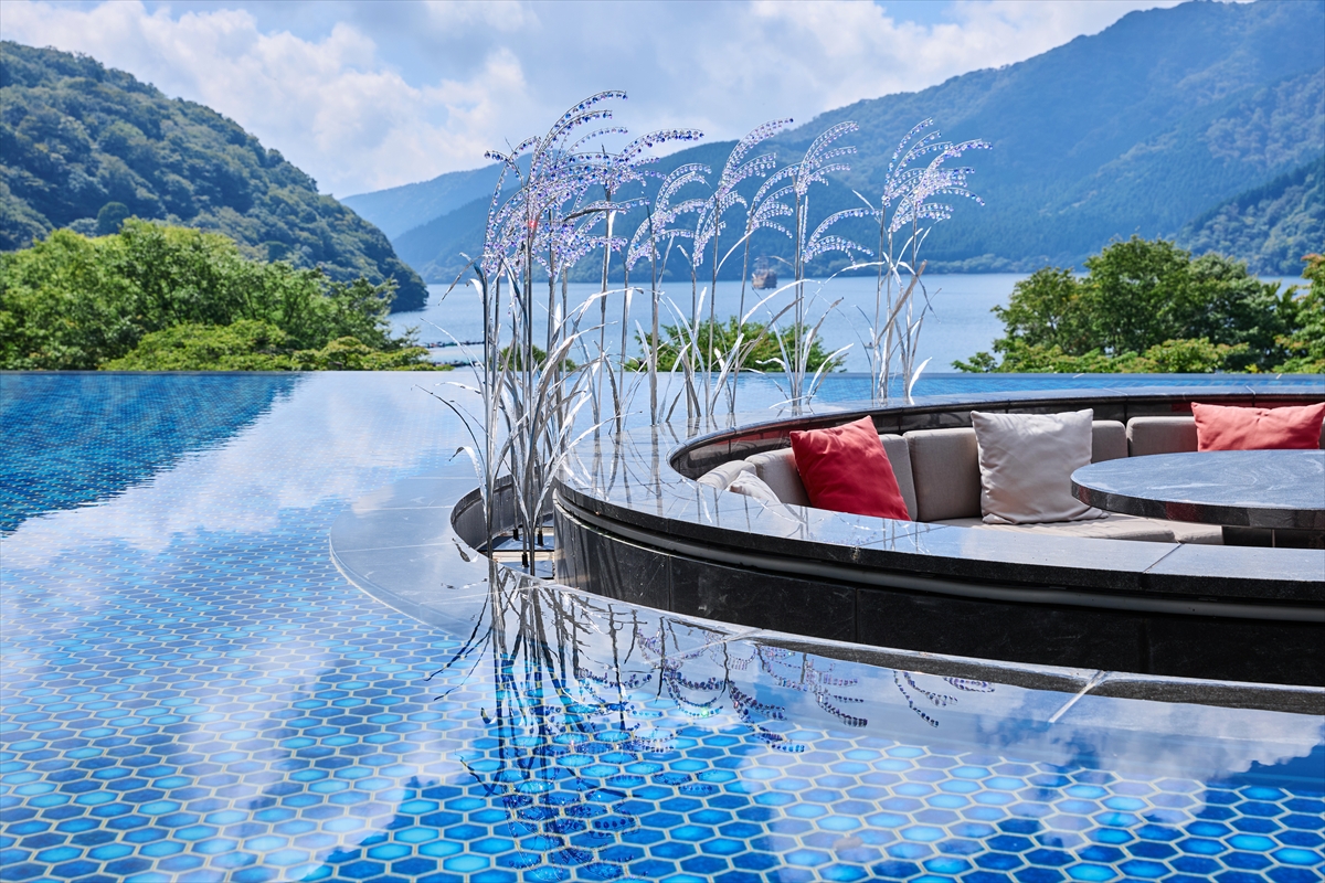 【ススキと温泉を満喫する大人のご褒美旅】「箱根・芦ノ湖 はなをり」秋の宿泊プラン登場 (2025年10月3日) - エキサイトニュース