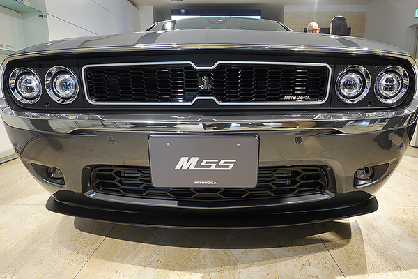 ハコスカ!? マッスルカー!?「ちがいます」 “55歳”ミツオカ渾身の1台「M55」ついに発売 「SUVではないものを」 (2024年11月21日) - エキサイトニュース