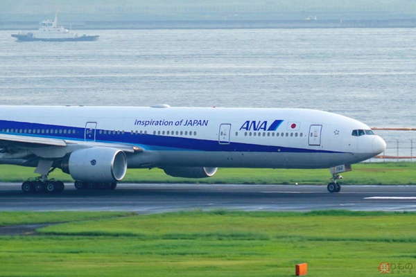 やっぱりデカい！ ANA「唯一の500席級国内線用旅客機」777-300 18か月ぶり空へ エンジン問題乗り越え (2022年8月27日 ...