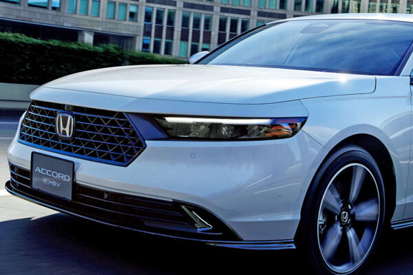 「追い越していいですか？ ブォォォォン…」も自動！ ホンダ量産車で初「手放し運転」ついに実現 新・アコード発売 (2025年5月29日 ...