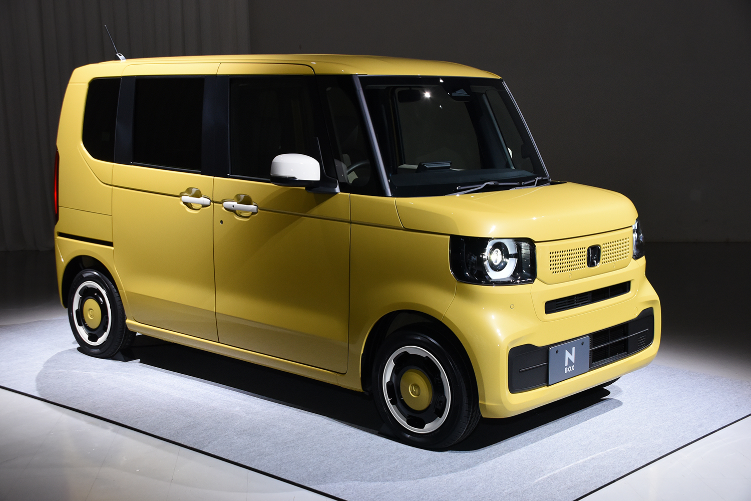 【速報】日本イチ売れてるクルマ「ホンダN-BOX」がフルモデルチェンジ！ 見た目はコンサバもインテリアは大胆変更!! (2023年8月3日) - エキサイトニュース