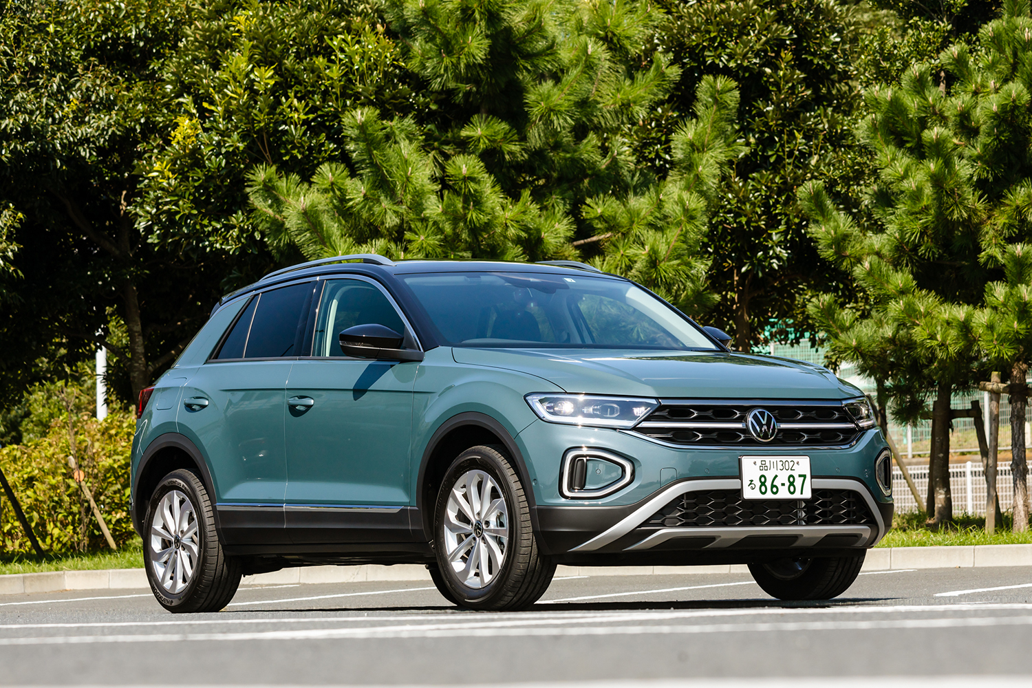 【試乗】コスパ最高のバカっ速SUVが日本上陸！ VW「TロックR」は音も加速もエンジンらしい豪快さ (2022年10月12日) - エキサイトニュース