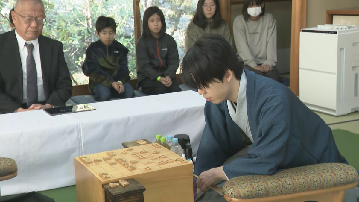 「苦しい時間が長い将棋になってしまったかなと」王将戦第1局 熱戦続くも…永瀬九段に藤井六冠敗れる (2026年1月13日) - エキサイトニュース