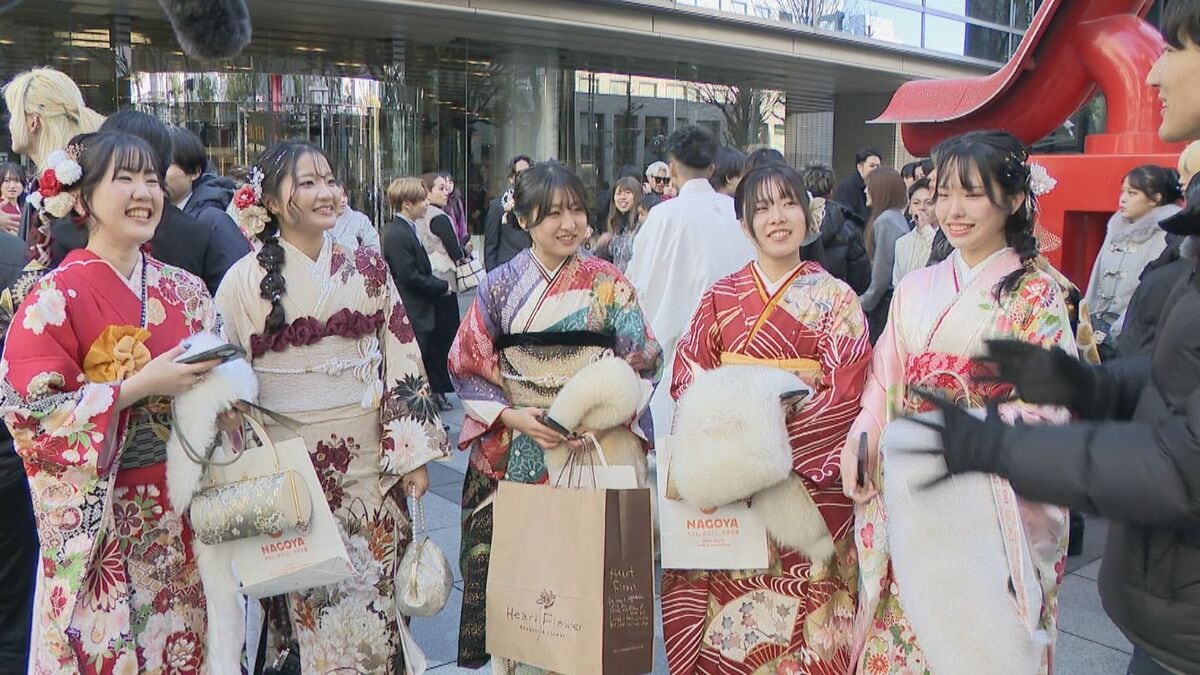 ｢他の人と同じはイヤ｣ ことしの“振り袖事情” フリルやティアラに“ママ振り”… 自分らしく装う“20歳の集い” (2026年1月12日 ...