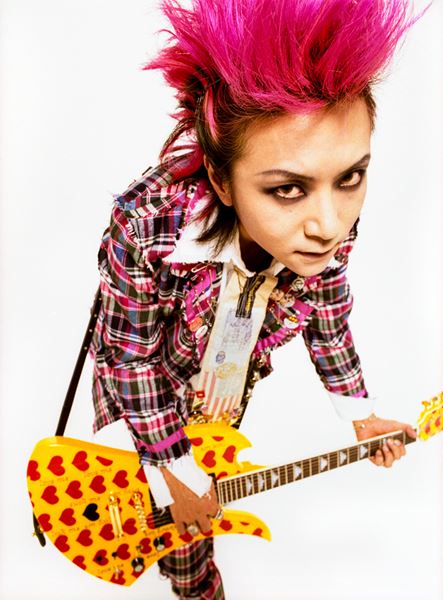 hide、オリジナル・アルバム『HIDE YOUR FACE』、『PSYENCE』、『Ja,Zoo』3作品のリマスター音源配信スタート ...