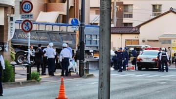 トラックと自転車が衝突 過失運転致傷の疑いで運転手の男逮捕 (2025年10月29日) - エキサイトニュース