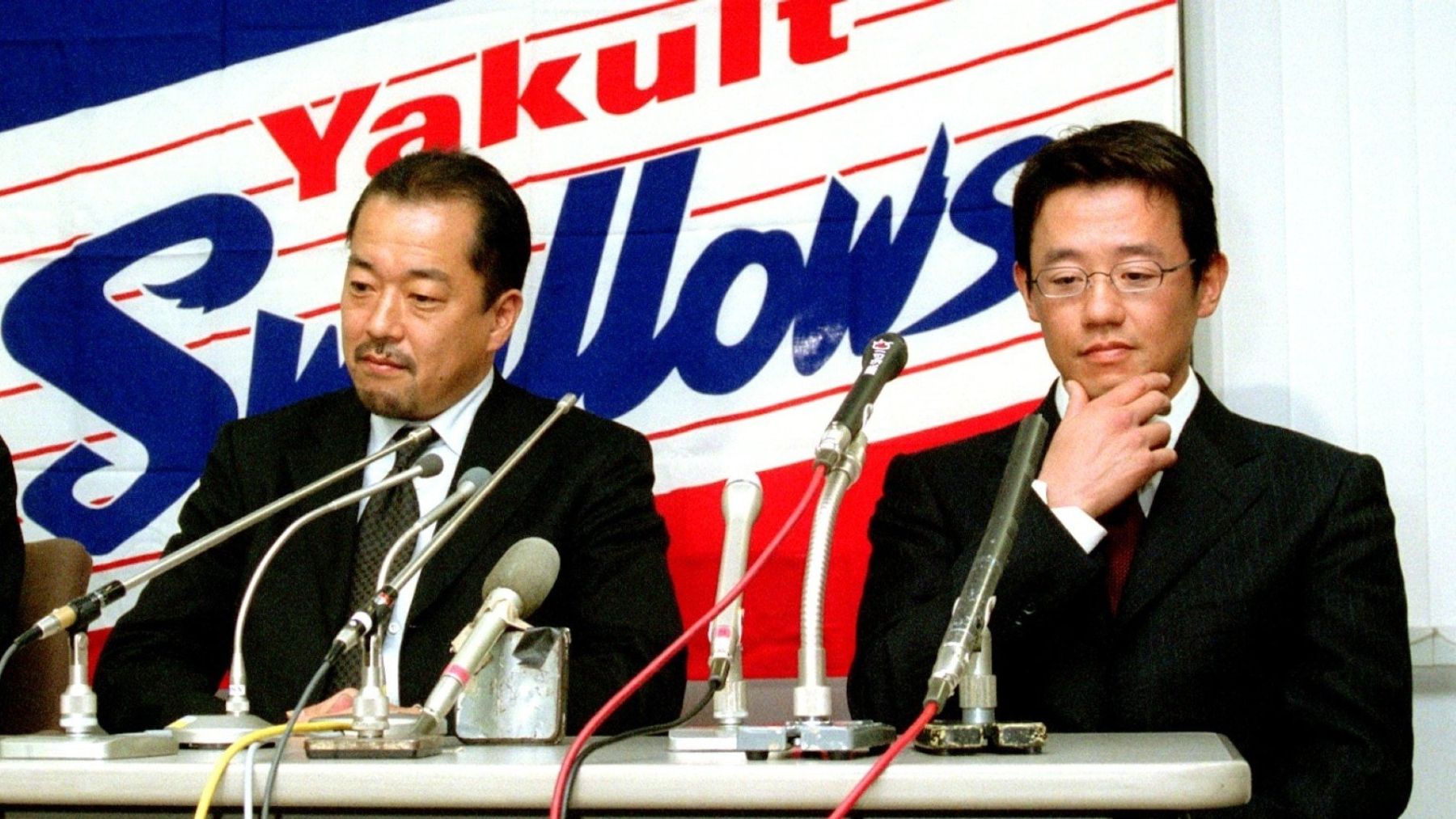 「代理人など連れて来た選手はクビだ！」ナベツネも大反対した代理人制度はいかにしてプロ野球界に導入されたのか。選手会長・古田敦也を突き動かした ...