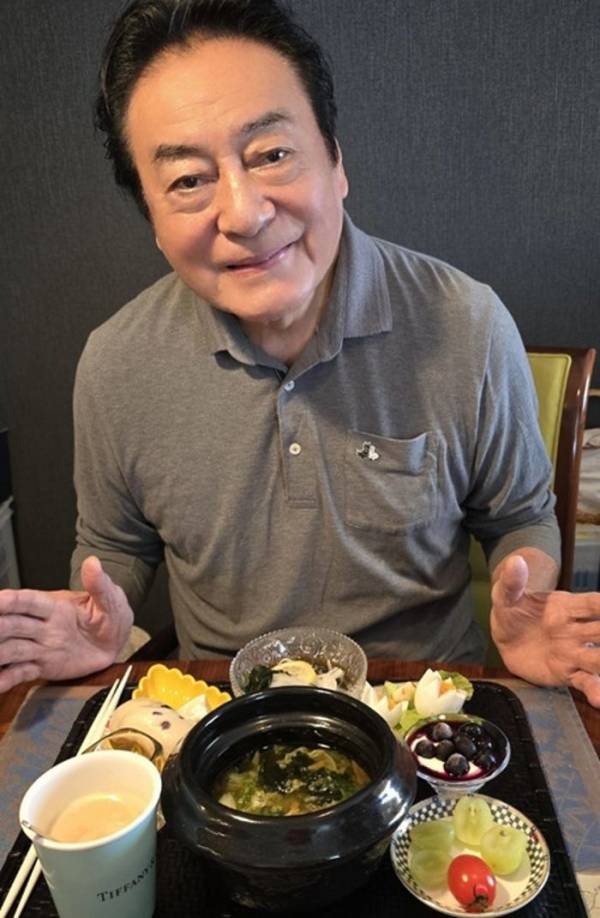 高橋英樹、妻が作った温かい朝食を公開「身体を温めるように」｜ウーマンエキサイト
