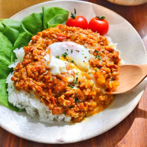 レンジでチンするだけ！ ほったらかしレシピ【簡単無水キーマカレー】 | HugMug - E・レシピ[1/2ページ]
