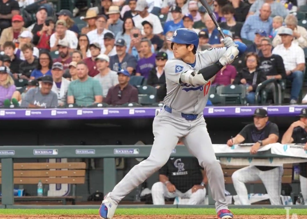 大谷翔平が2試合連続27号を放ち、日米通算300号達成！逆方向へ運ぶ異次元の打球にSNS驚愕｜ウーマンエキサイト